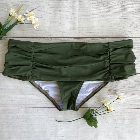 Tommy Bahama Swim Tommy Bahama Skirted Hipster Bikini Bottom Poshmark